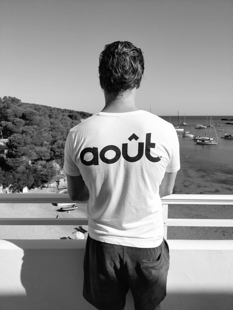 Août Swim : men's swim briefs and t-shirts